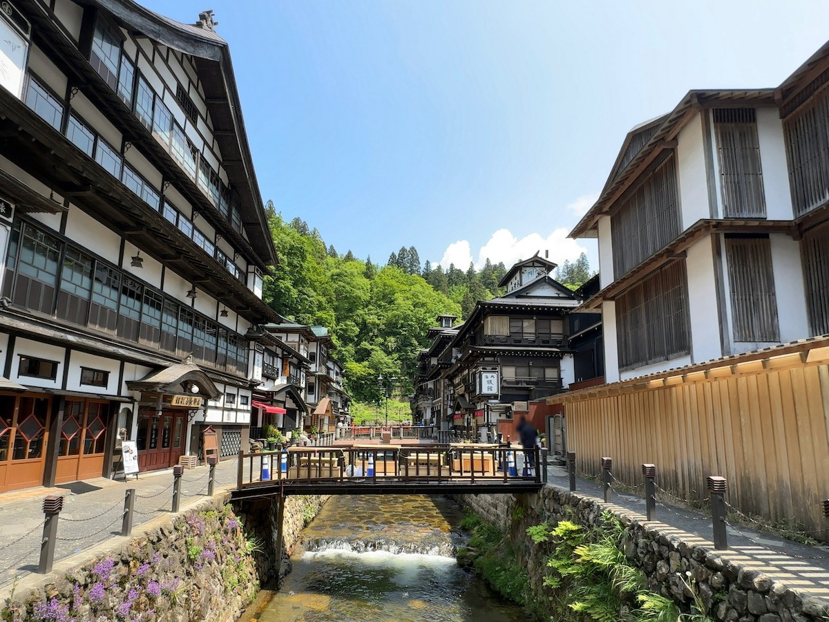 大正ロマンの世界に浸る！「鬼滅の刃」刀鍛冶の里モデルの山奥秘湯を体験 : 令和のニュース･話題など